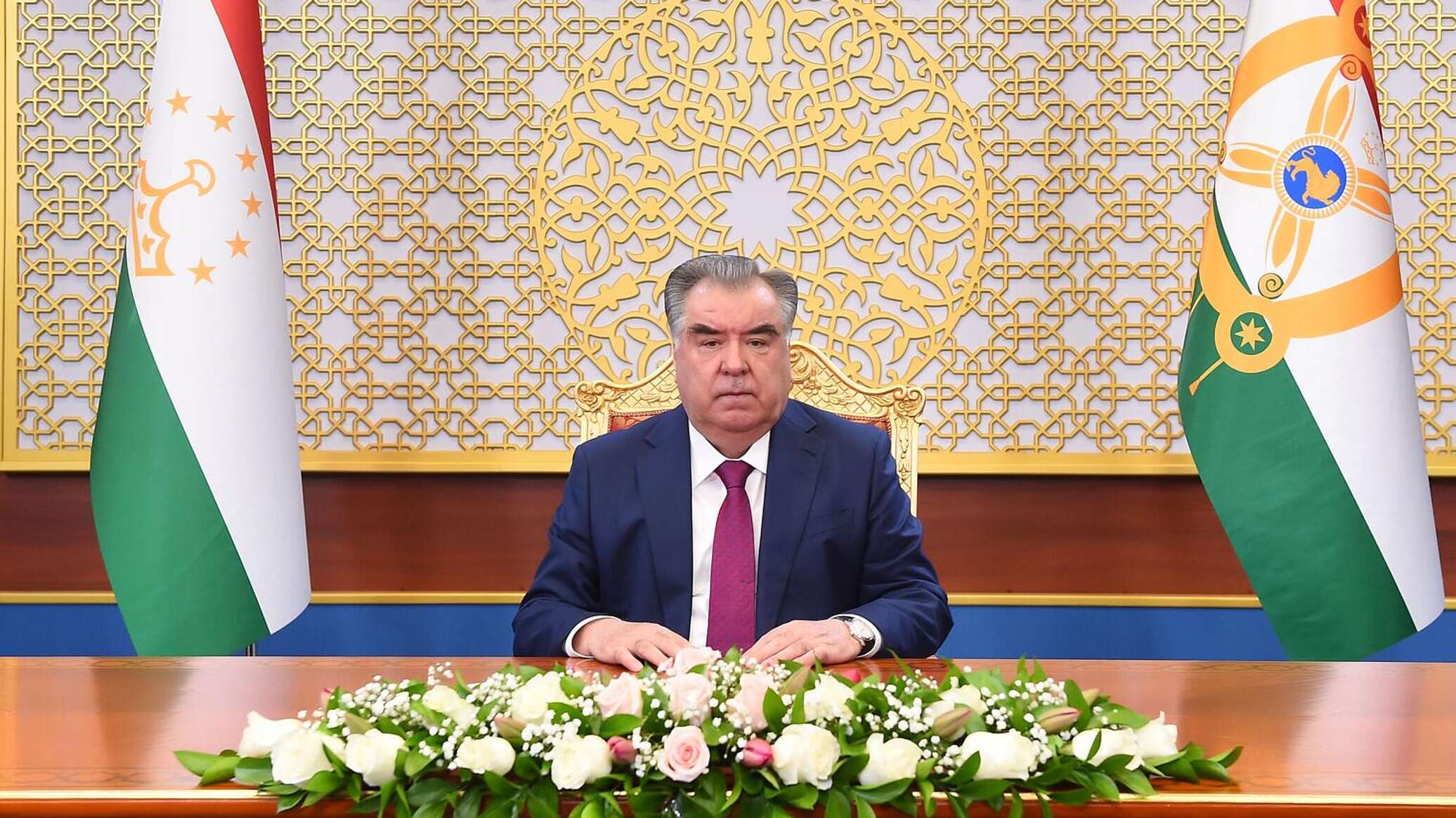 Рахмон поздравил таджикистанцев с праздником Тиргон