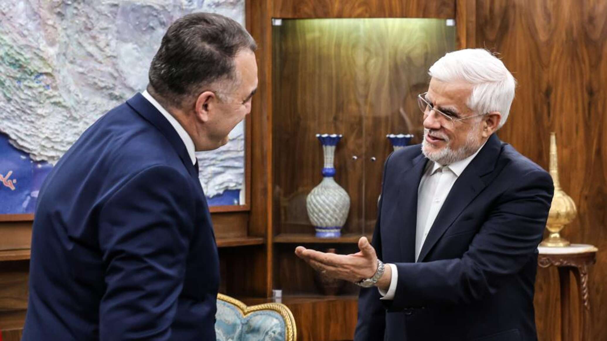 Густариши равобити Эрону Тоҷикистон бемонеъ аст