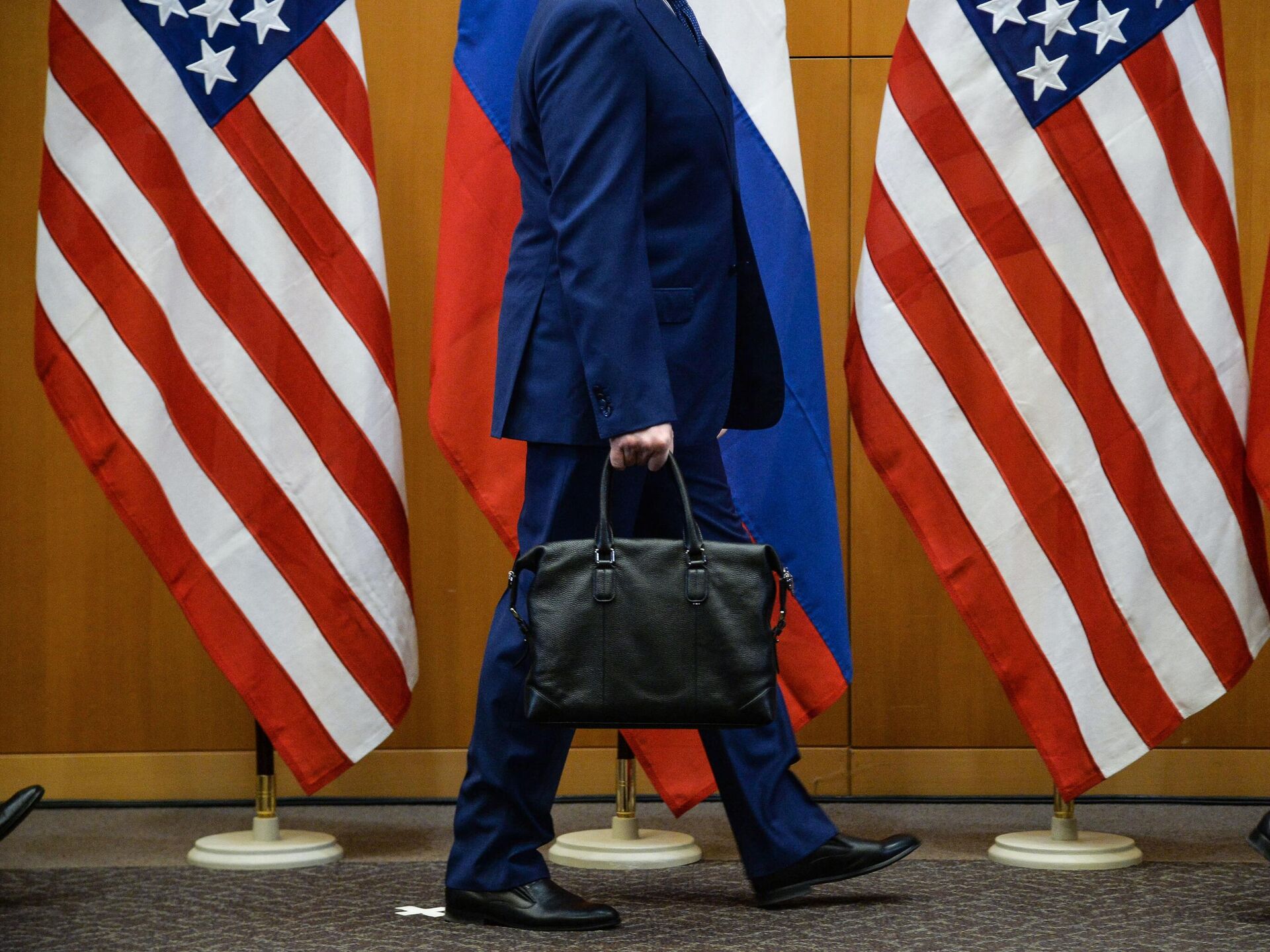 "Глубинное государство" США встало на сторону России