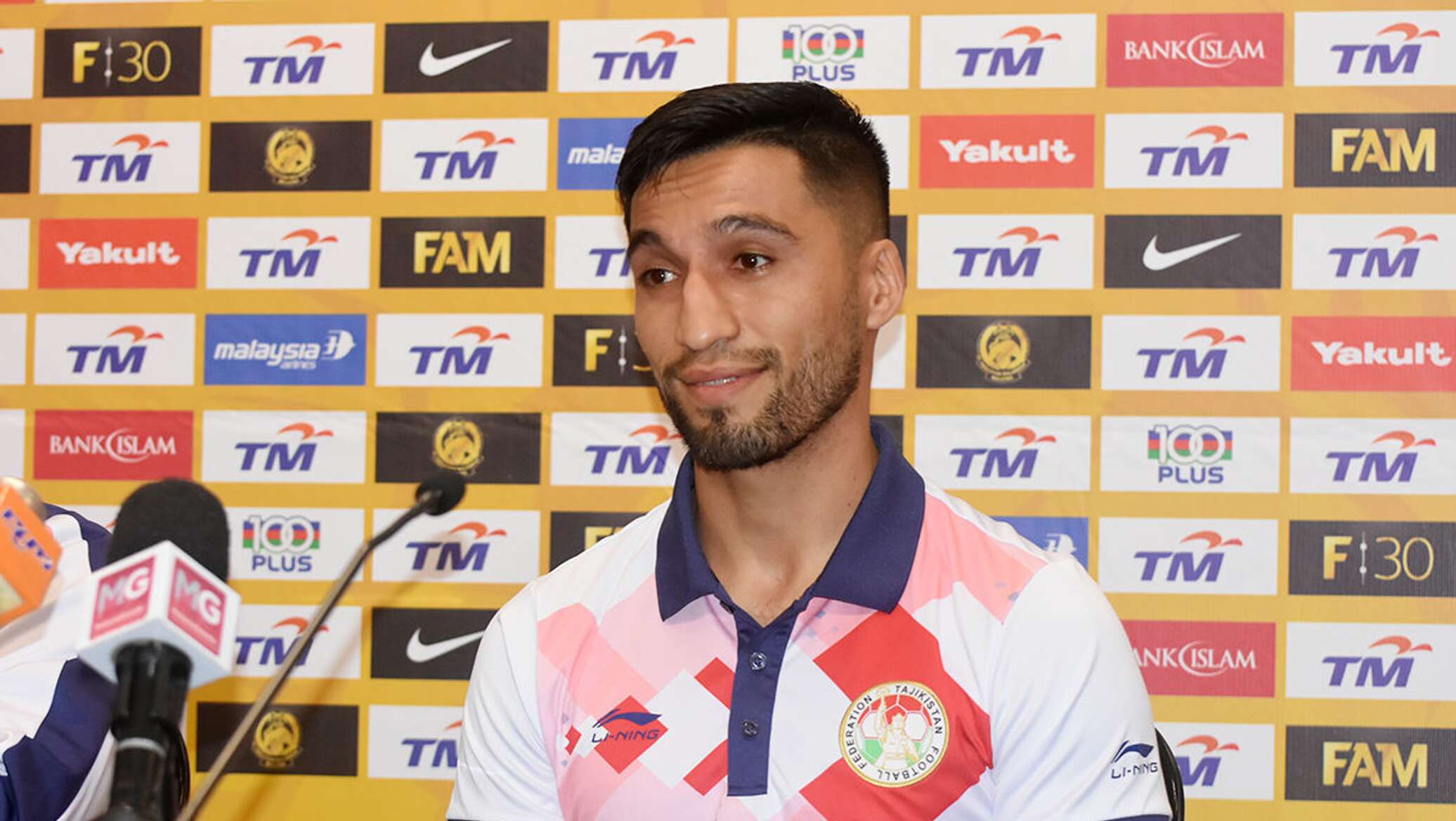 Аҳтам Назаров - "Мо ба бозӣ бо Русия омода будем" - 19.11.2022, Sputnik ...